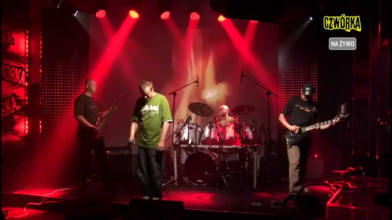 Bad Falcon w DJ PAŚMIE(DOOM) - YouTube