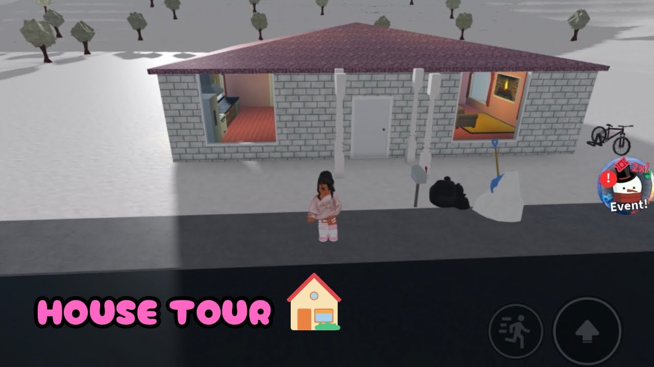 A HOUSE TOUR OF MY HOME IN BLOXBURG || ROBLOX - YouTube