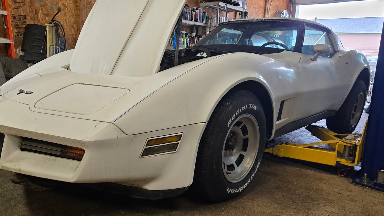 1981 C3 Corvette Restoration Part 1 Walk Around - YouTube