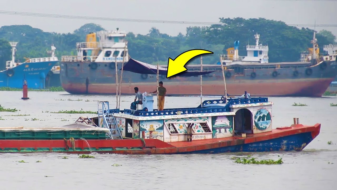 Fully Loaded Sand Barge Boat In Deep River | Colorful Sand Carrier ...
