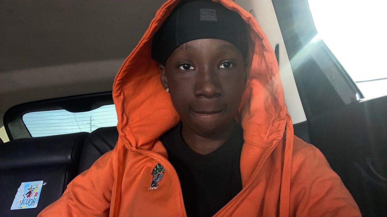 Just a little vlog for y’all more videos on the way like comment and ...