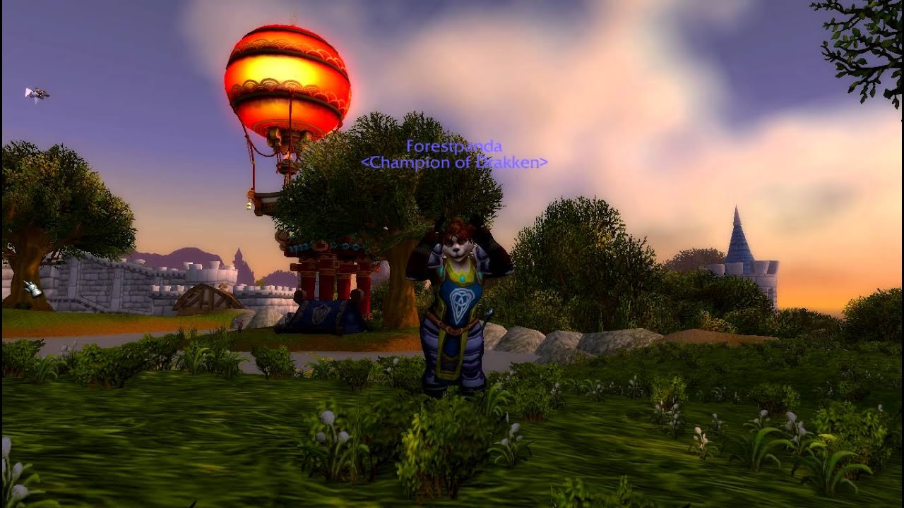 Female Pandaren dance with song - YouTube