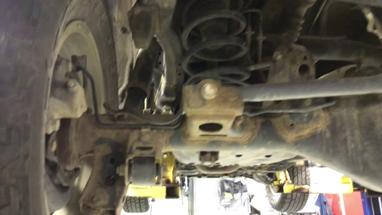 FJ cruiser under carriage - YouTube