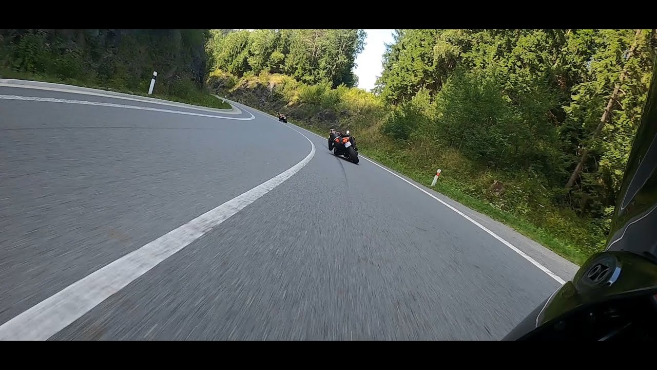 Crazy ride #2 - CRAZY SHOTS I KNEE DOWN I YAMAHA R6 I GSXR 750 I BMW ...