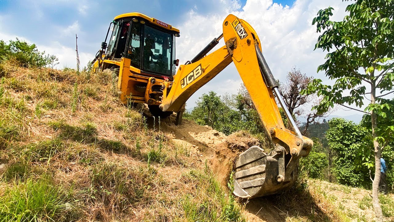 Excavator Digging Hole: The Most Satisfying Video You'll Watch Today ...