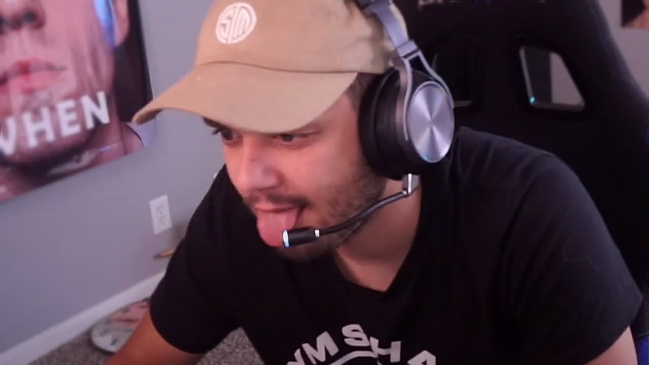 Erobb's comfortable with his sexuality - YouTube