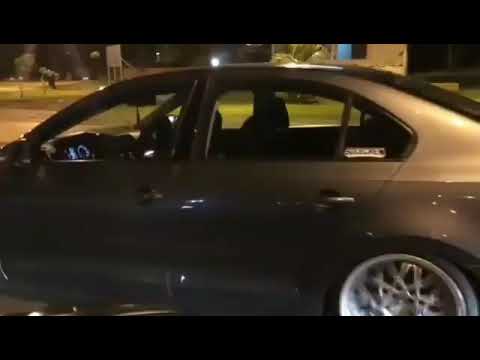 Volkswagen Vento al piso - YouTube