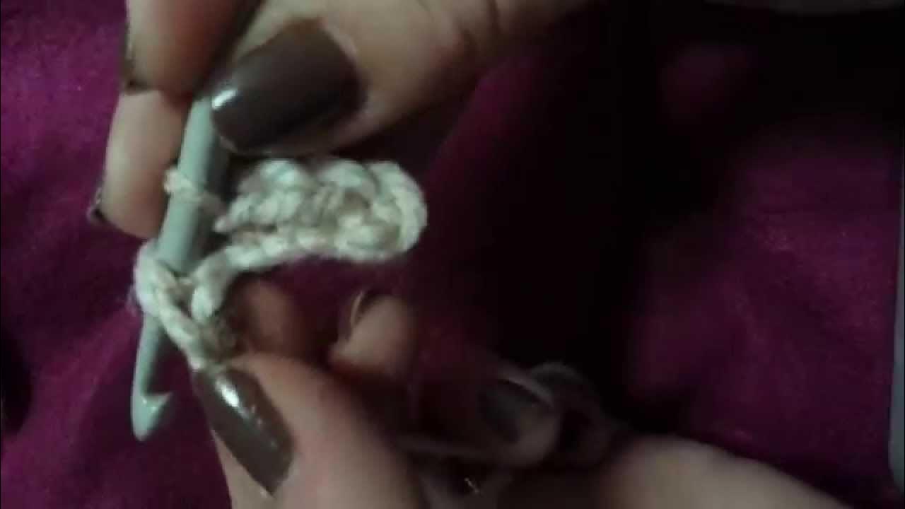 tuto crochet 2 - la maille coulée - YouTube