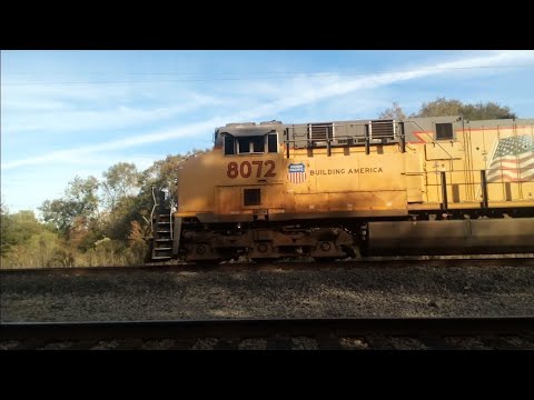 *LAGGY* UP #8072 leads a fast WB UP manifest out of Livonia, Louisiana!!! - YouTube