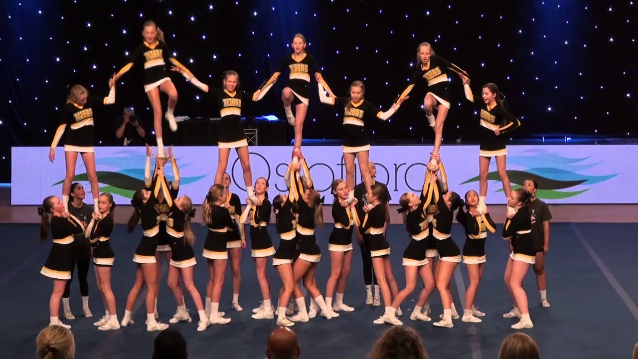 NM 2016 Cheerleading NRC Tigers Passion Dag 1 - YouTube