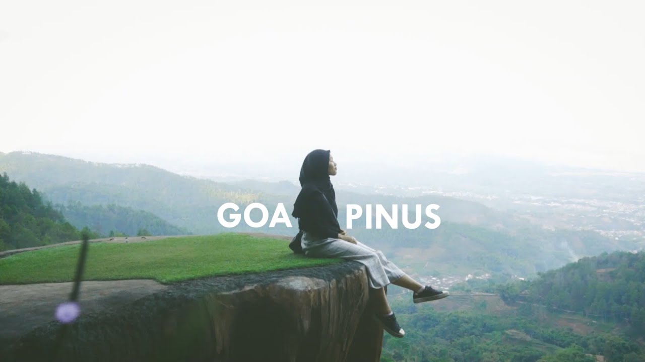 Goa Pinus Batu Malang Gunung Banyak Paralayang - YouTube