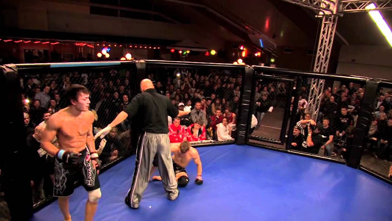 Kombat Komplett 5 - Fight 4 - Chris Grantham -vs- Yanick Happichen ...