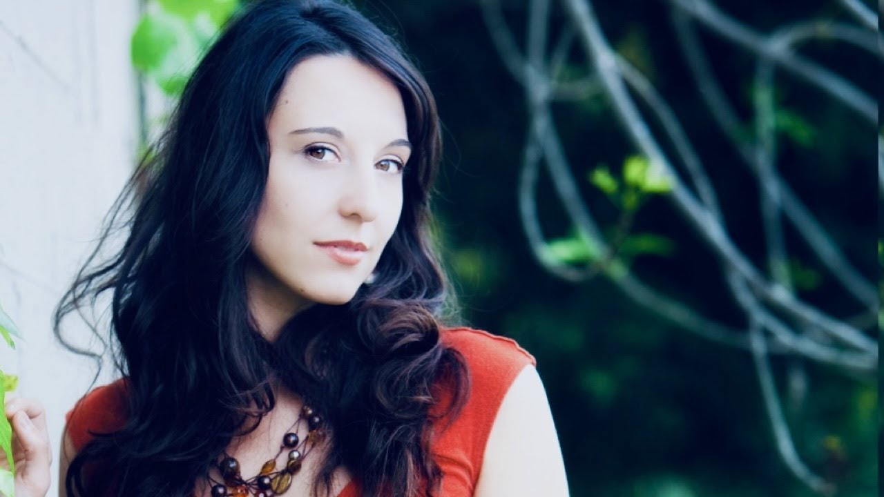 Jenni Alpert - All We Need Is Love - YouTube