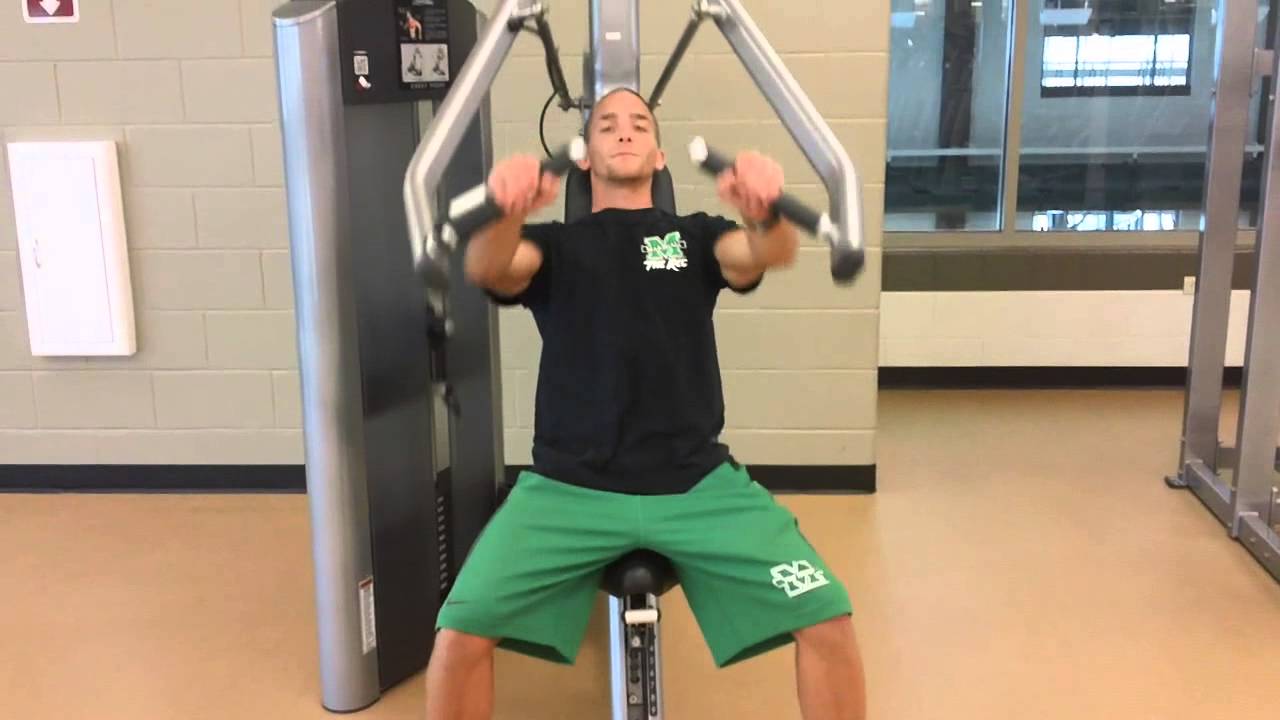 Life Fitness Chest Press - YouTube