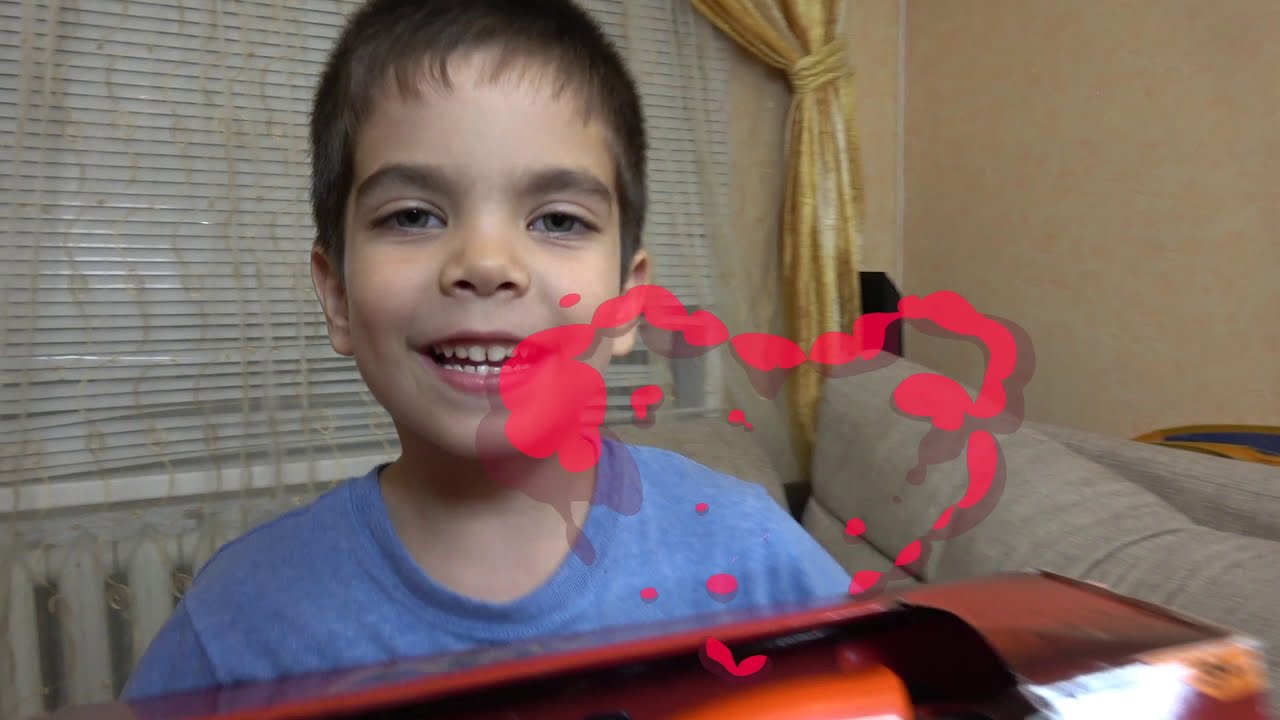 Andrew and Santa Claus play with Andre, opened the Christmas gifts ...