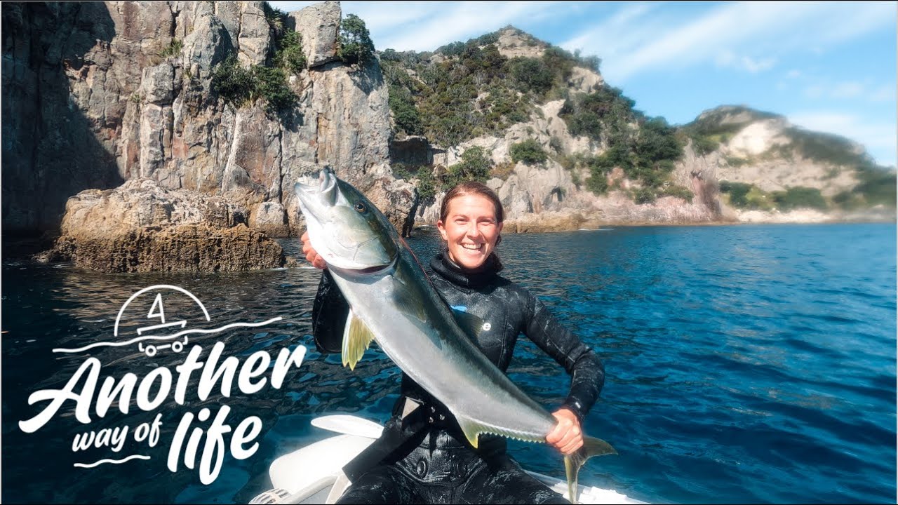 Wave CRASHED over our stern while NIGHT SAILING! And Kate landed her ...