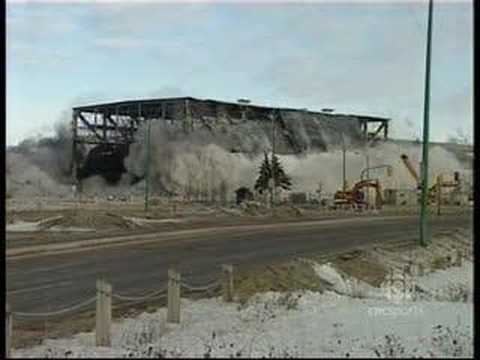 Winnipeg Arena Implosion - YouTube