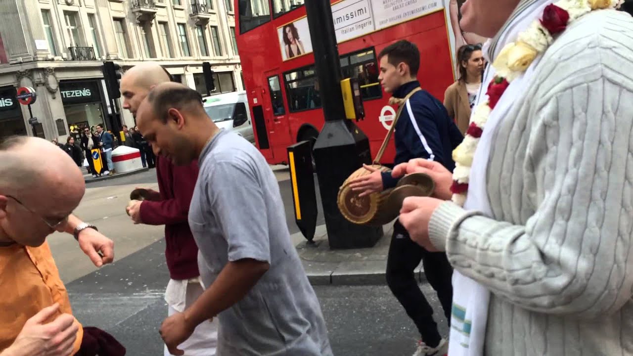 Kripamoya kirtan Gaura Purnima 2015 London - YouTube