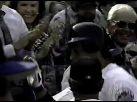 ATL@NYM: Mike Piazza hits his second home run of the game to give the #Mets a 9-3 lead - YouTube