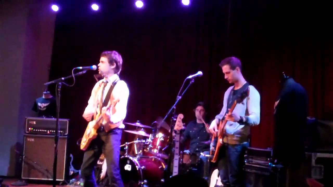 Keith Hartman at the Queen - YouTube