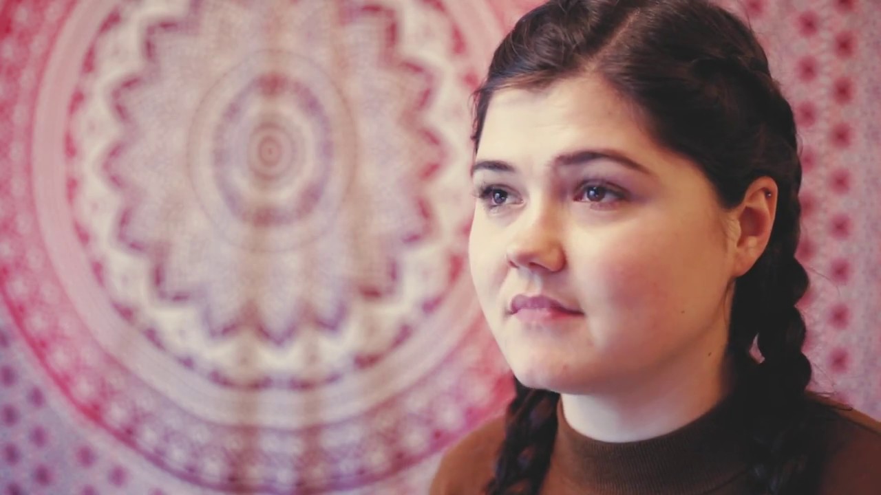 Lorde - Green Light Acoustic Cover | Beth Neale - YouTube