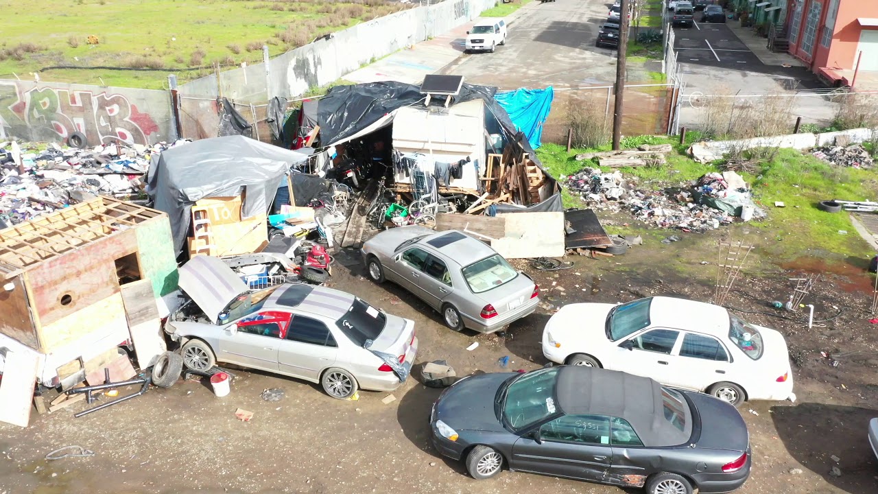 Homeless Oakland California RV Meth Lab - YouTube