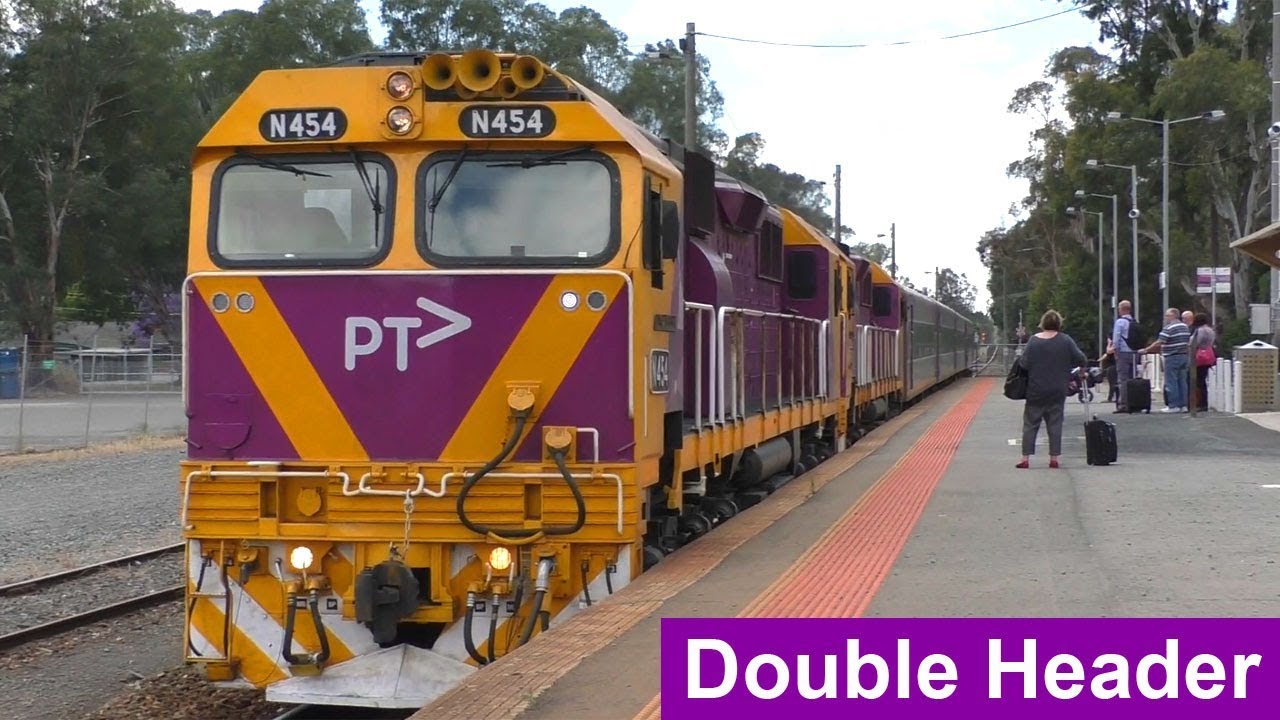 Unusual Sighting; V/Line Double Header Train at Mooroopna - YouTube