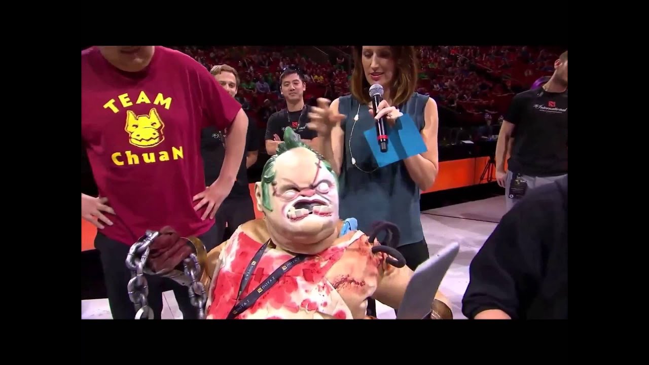 Pudge-cosplayer pupps out as Dendi at the TI5 All Star Match - YouTube