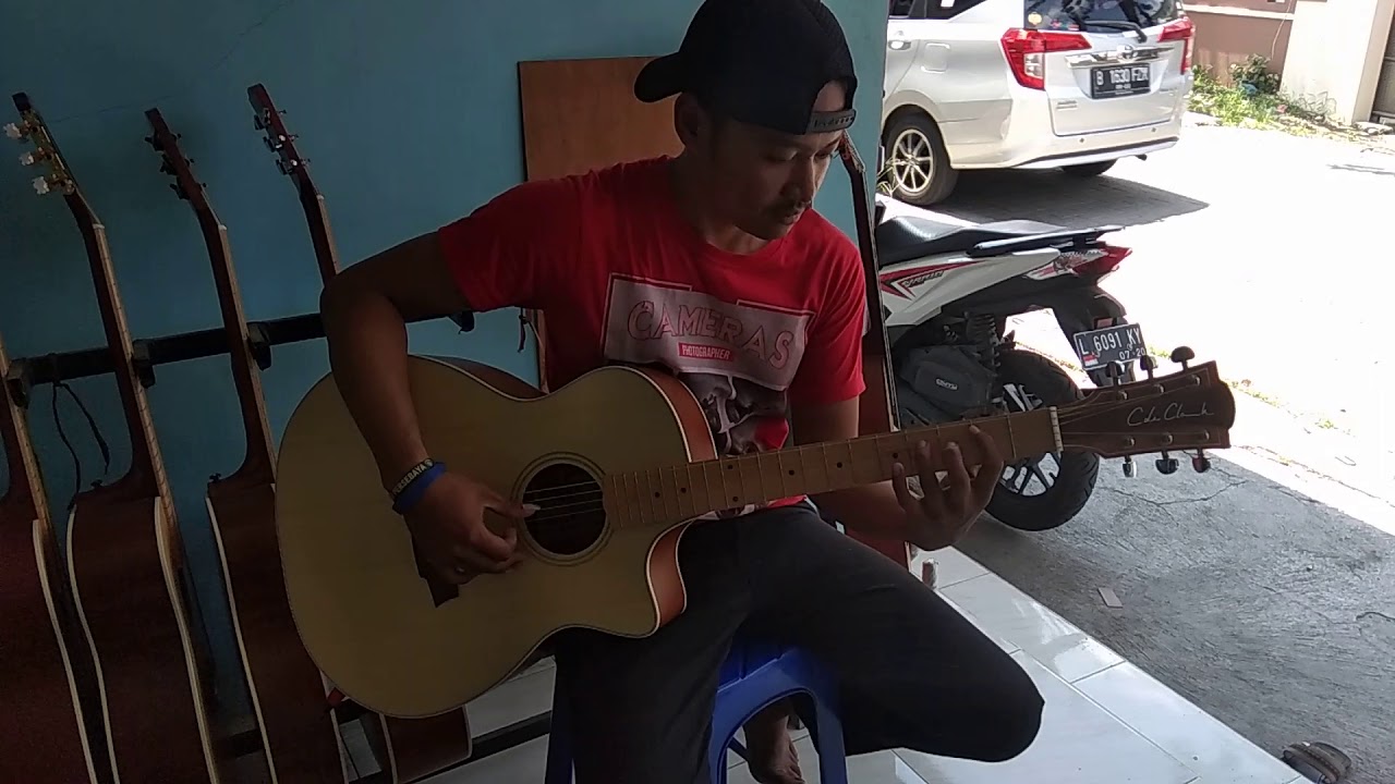 Akustik elektrik costume EQ 7545R. - YouTube