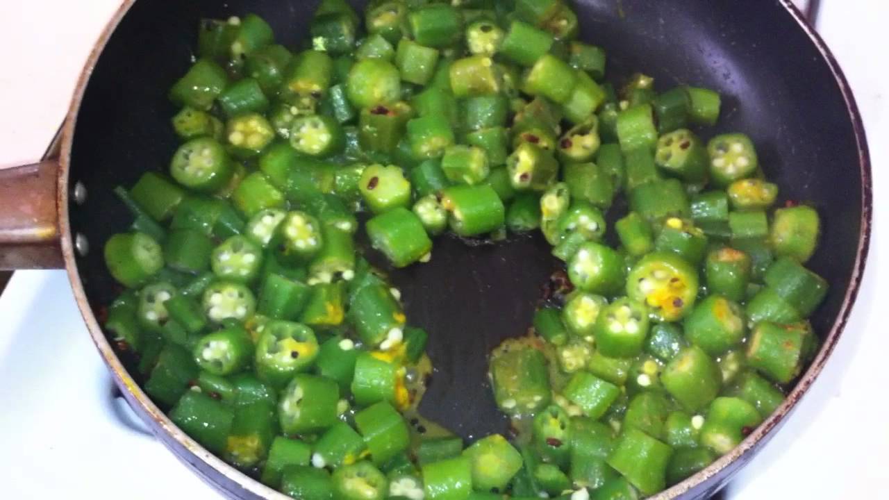 Indian style Okra/ Bhindi ki sabzi / Bhinda nu shak - YouTube