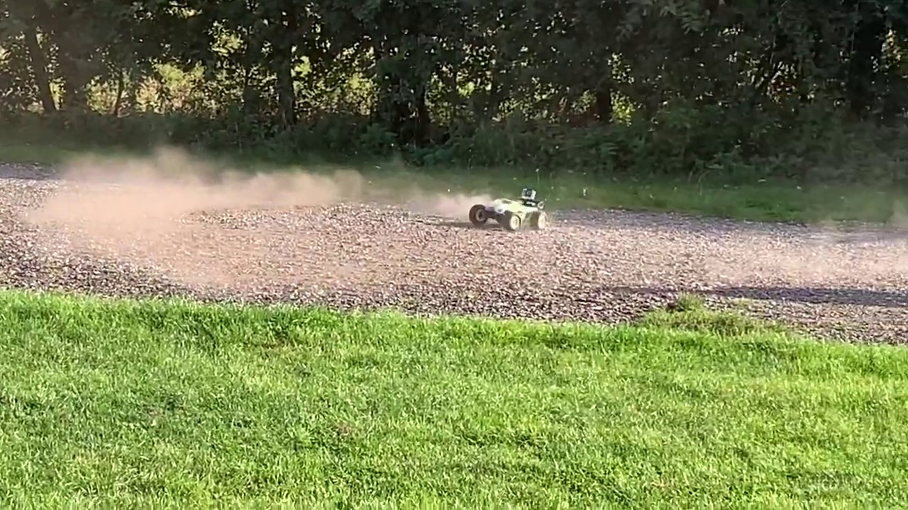 Helion Dominus 10tr tearing up the park - YouTube