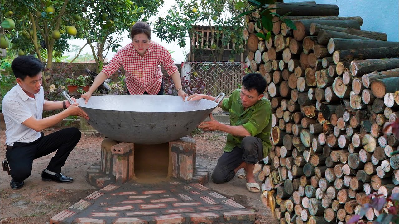 Father and Daughter Build Kitchen to Cook for POOR Workers! | Ly Tu ...