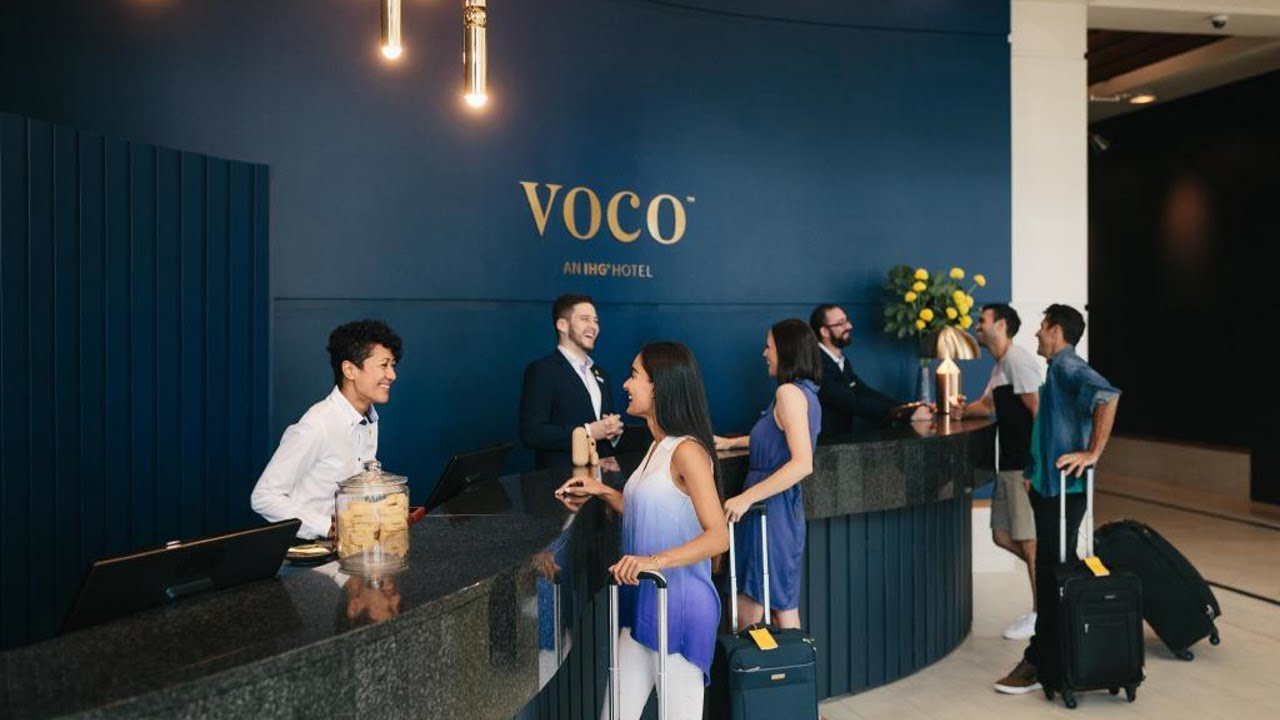 #ReviewHotel #Review voco Gold Coast - YouTube