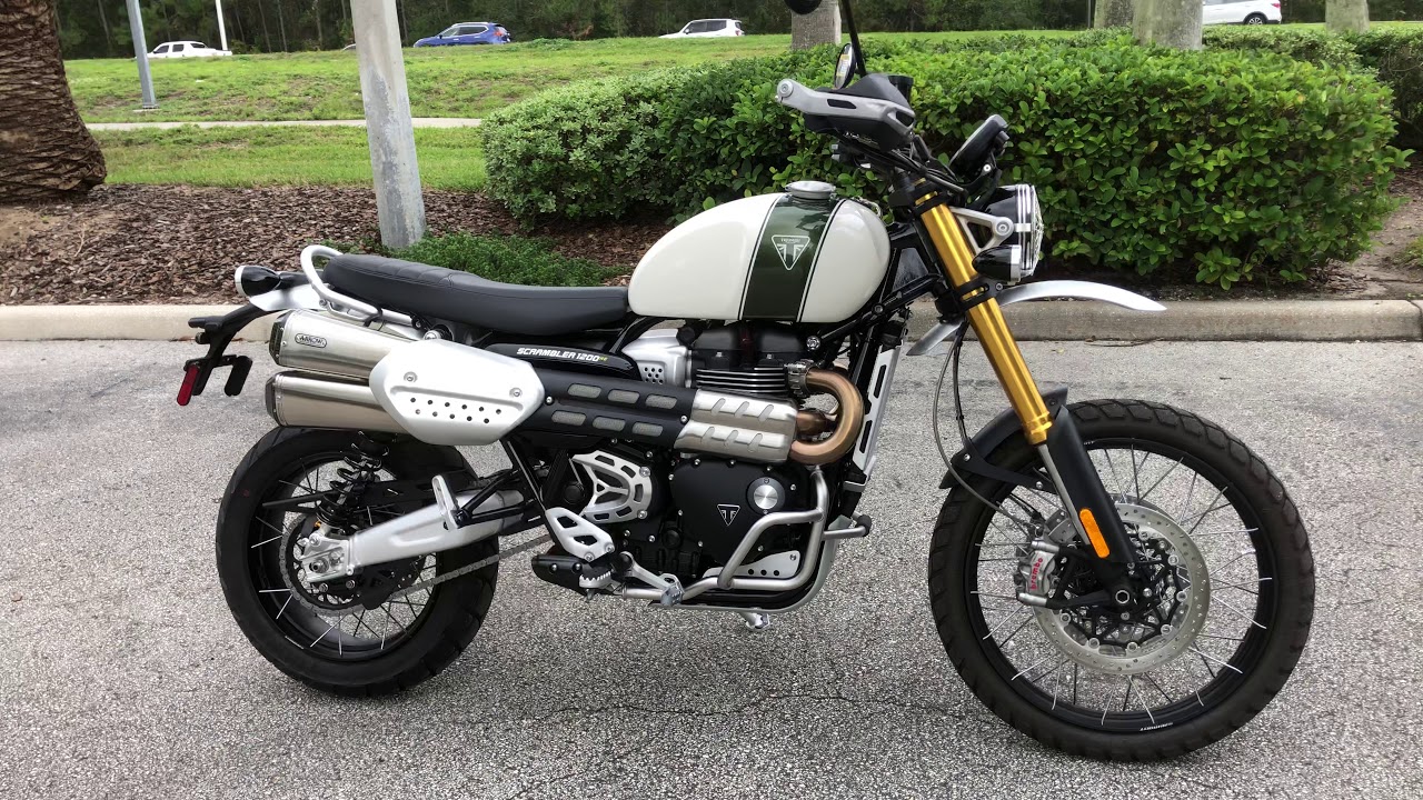 2019 Triumph Scrambler 1200 XC in Fusion White and Brooklands Green ...
