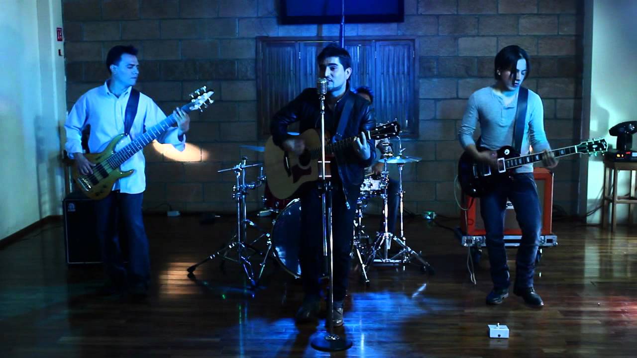 Videoclip Oficial Complice de Amor Angel Melo - YouTube