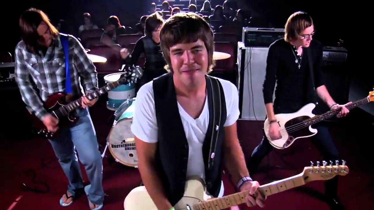 Callahan-The-Dive-OFFICIAL-VIDEO - YouTube