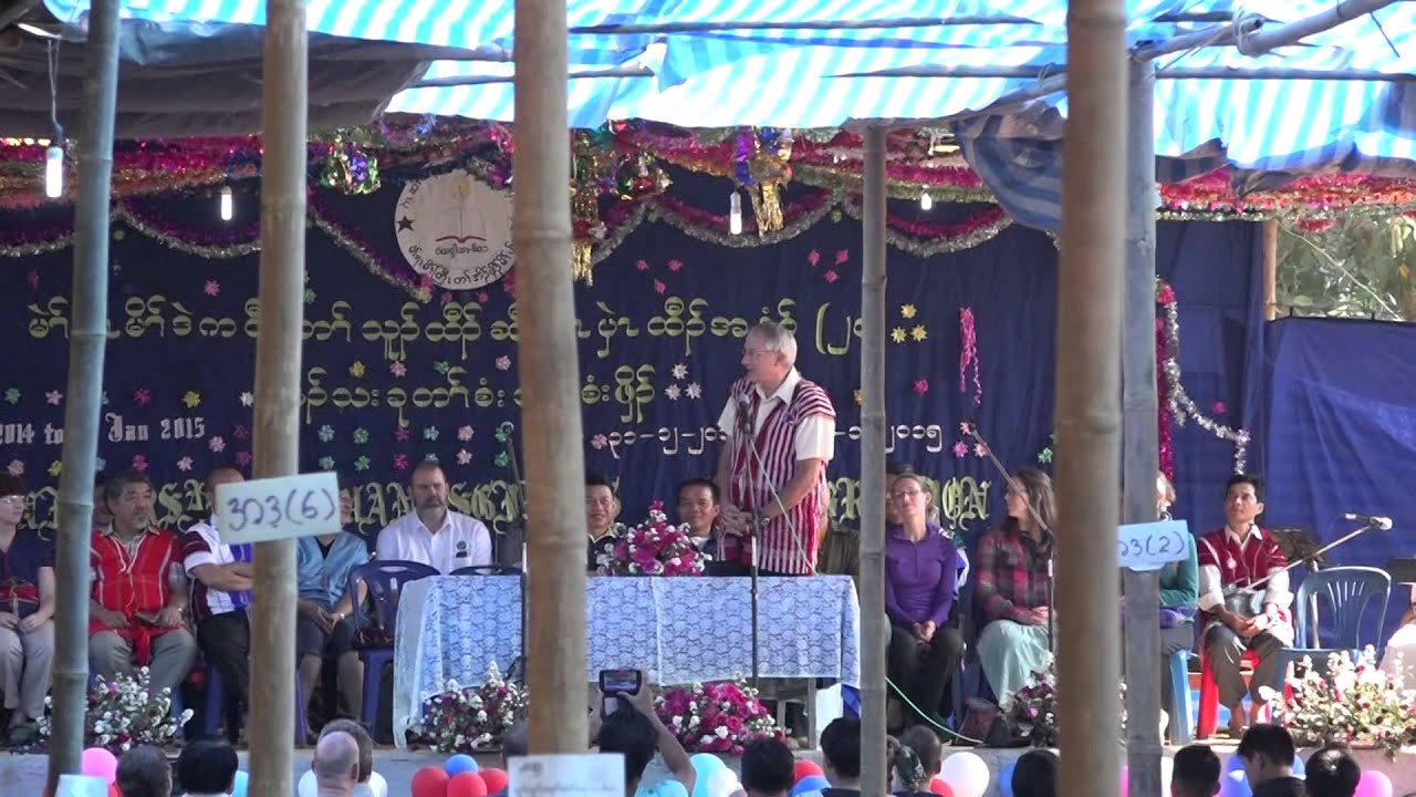Kaw Lar Wah introducing/preaching through Karen Language - YouTube