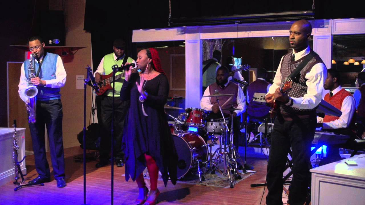 Wyndie Oh! & Underground Band: "Baby I'm Scared Of You" (cover) - YouTube