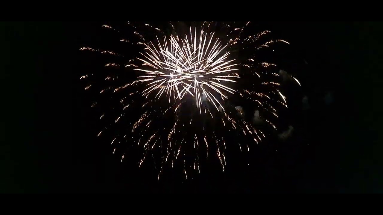 Happy New Year 2024.. Rockingham Foreshore Fireworks.. - YouTube