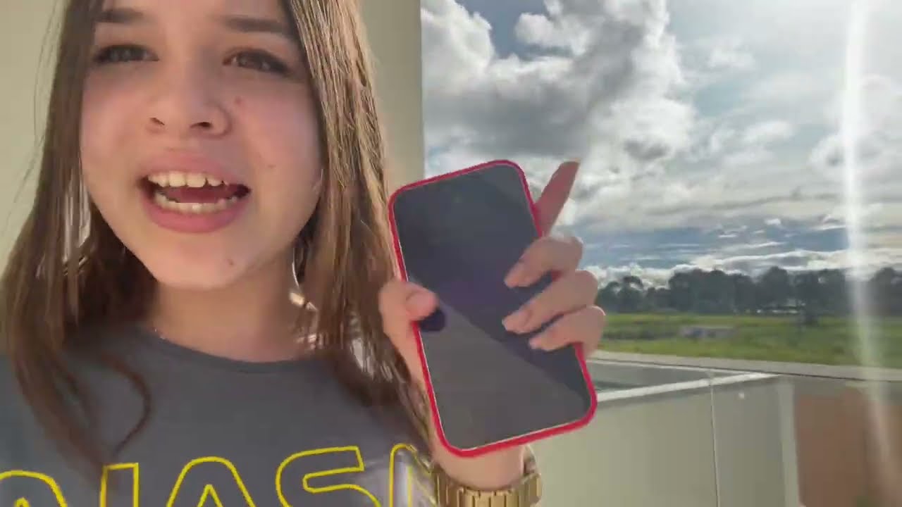 DESCOBRI UM SEGREDO DA MARIA CLARA E VOU CONTAR PARA OS MEUS PAIS - YouTube