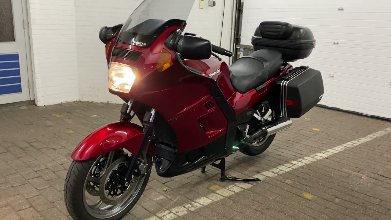 Kawasaki GTR 1000 - YouTube