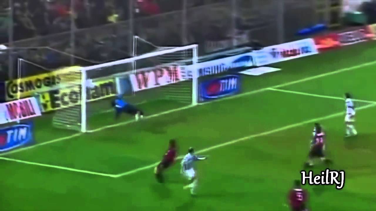 Zinedine Zidane Ultimate Legendary Dribbling Skills - YouTube