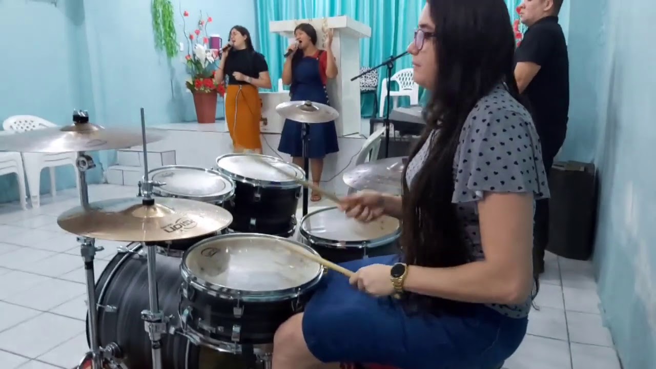 #Descansa Stella laura drum cover 🥁🥁🔔 - YouTube
