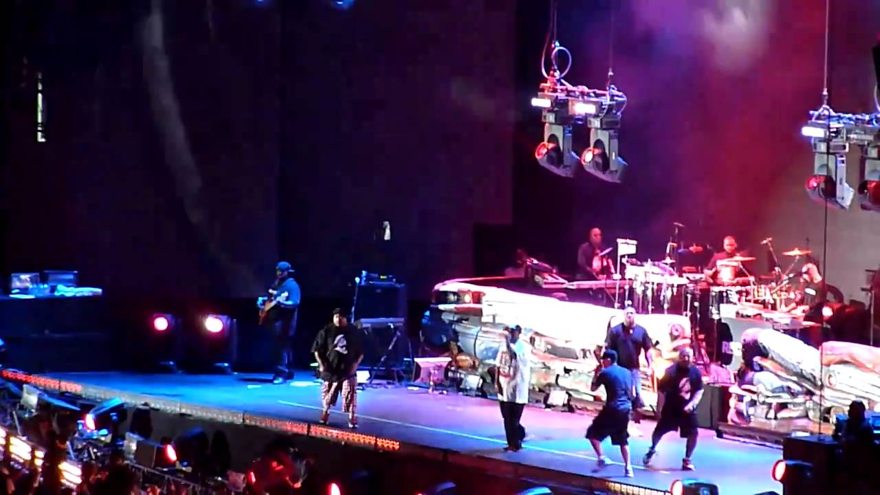 D12 - Fight Music LIVE @ Home & Home Concert Yankee Stadium - YouTube