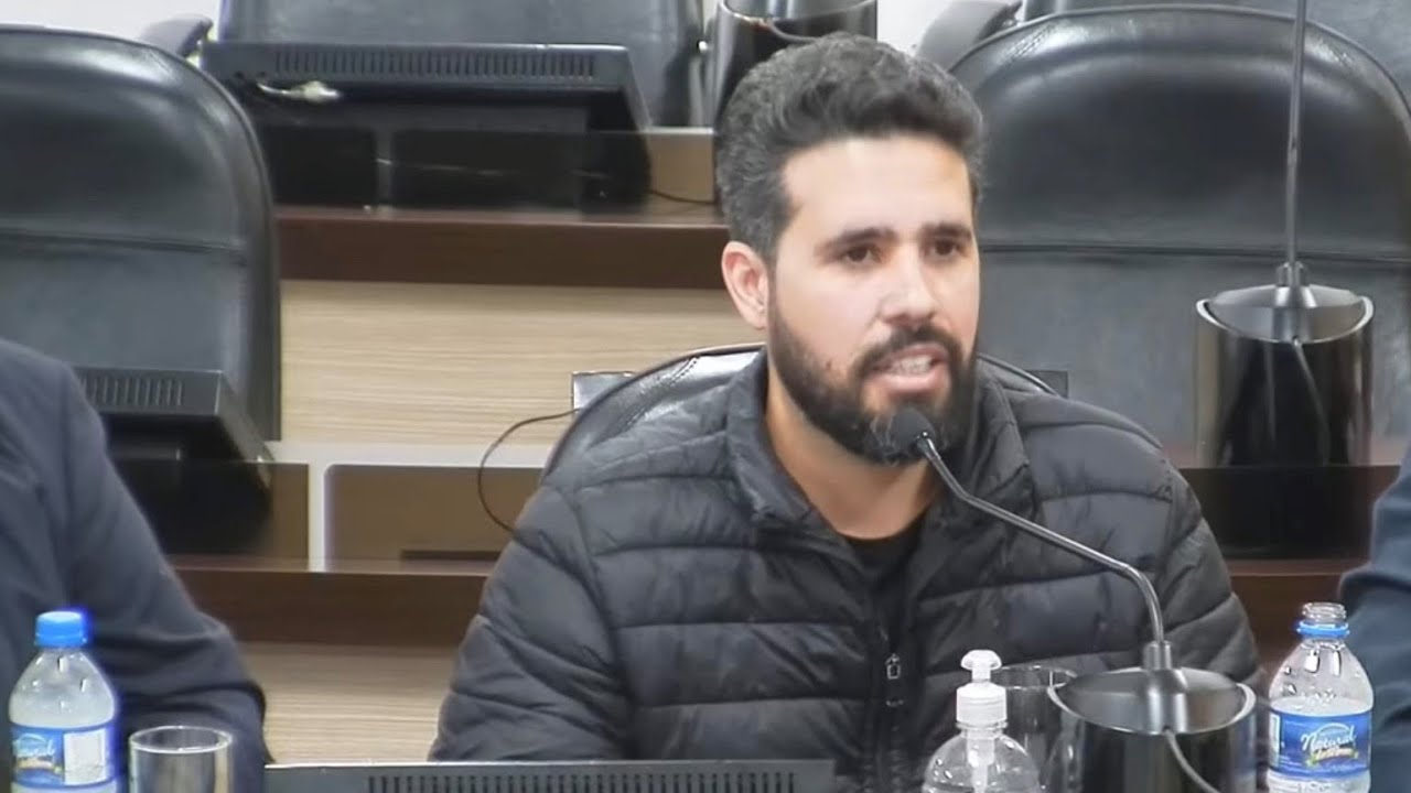Pastor Felipe vai à CPI do IPTU, diz apenas que pagou imposto e fica ...
