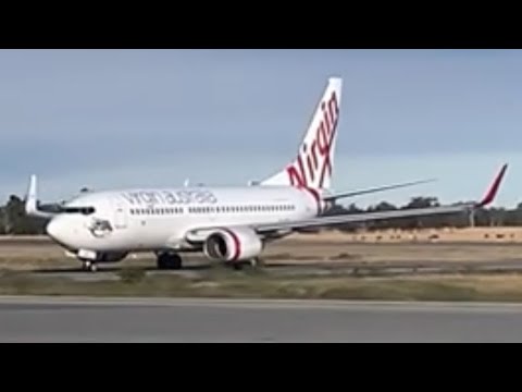 First Ever 737-700 Arrival At Busselton Regional Airport - YouTube