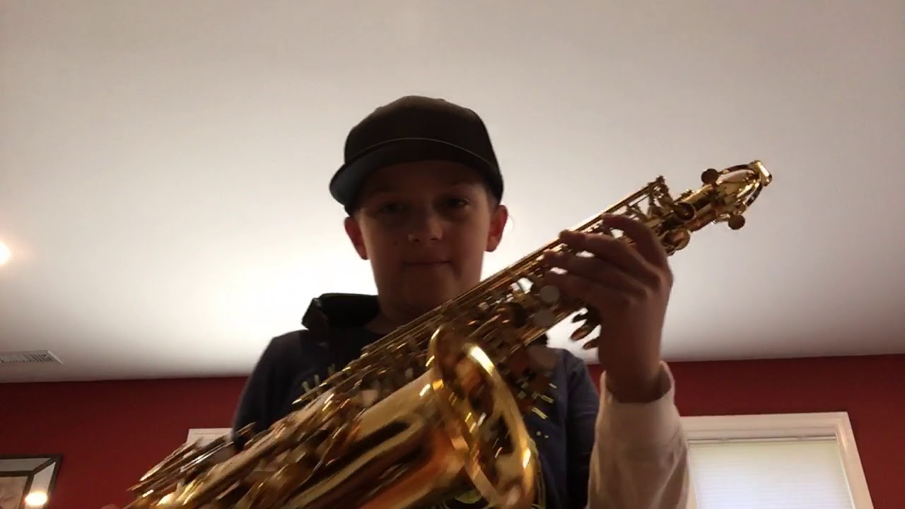 F Sharp and E on alto sax - YouTube