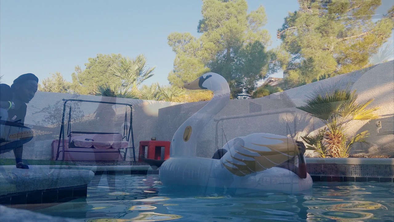 DIZISDOM-(DOMO) - BETWEEN US (VIDEO FT. BARBEE ) - YouTube