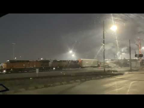 UP 6462 Leads Manifest Houston,Tx - YouTube