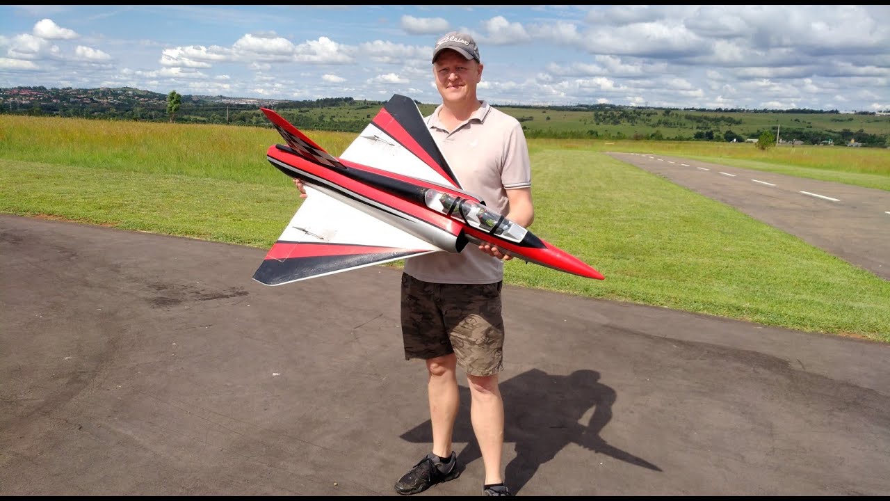 Fly fly Mirage 2000 with 90mm Freewing EDF 6S setup at IRF (1080HD ...